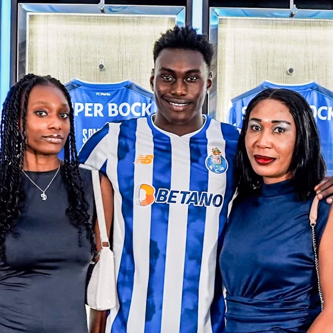 Nigerians express outrage as Spanish-Nigerian footballer, Samu ...