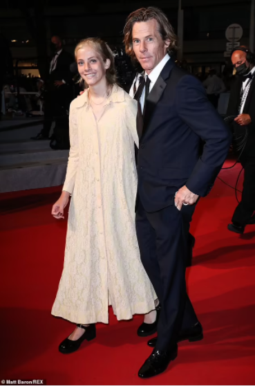 Julia Robert's daughter Hazel, 16, makes her red carpet debut in rare ...