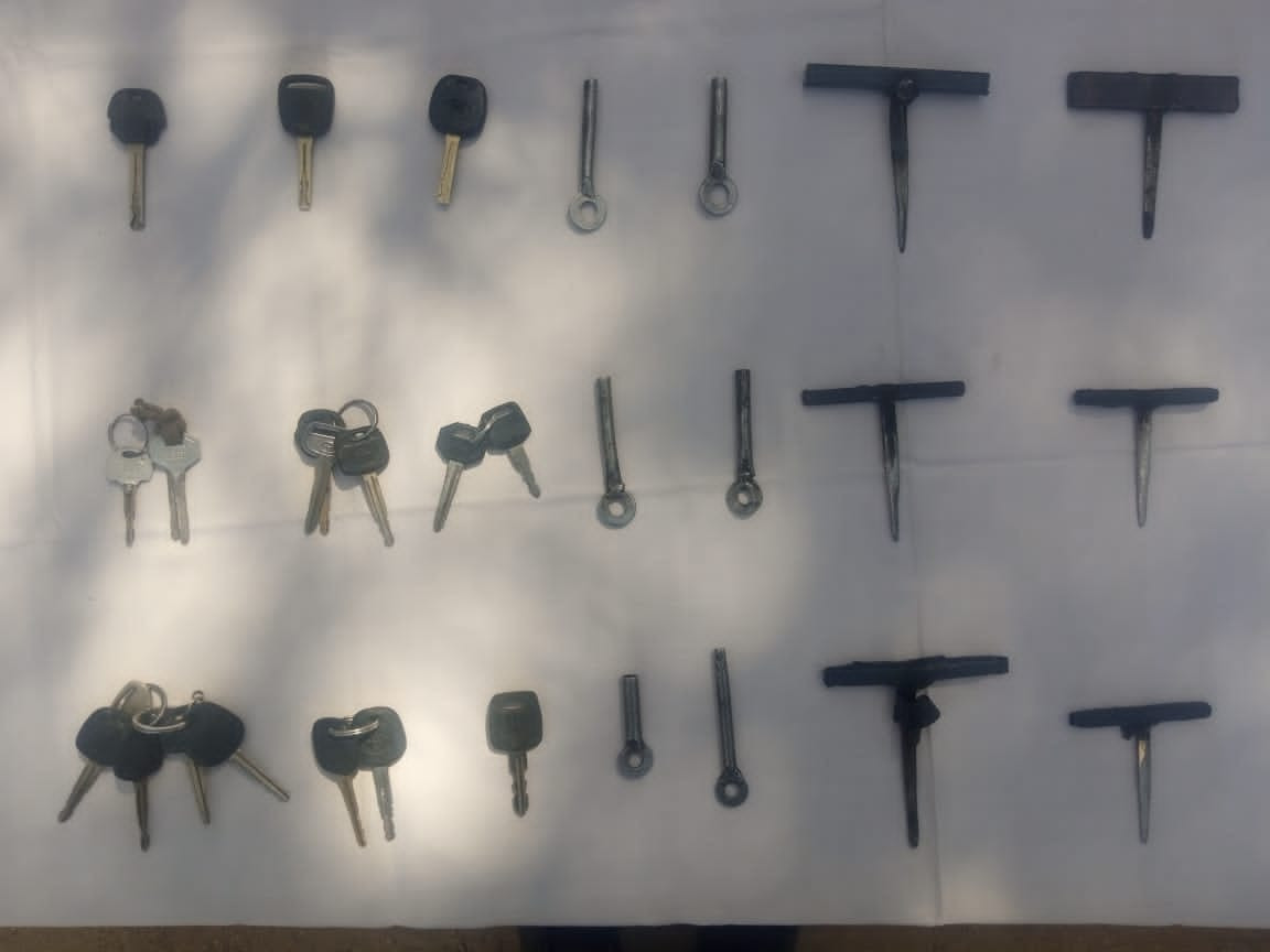 Police arrest notorious car thief and manufacturer of master keys to ...